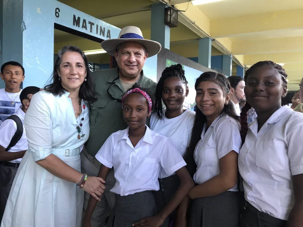 ¿Qué Significa Turno Diurno en la Escuela? | EEST1