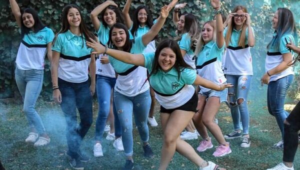 Certificado de Promoción Escolar en Ecuador | EEST1